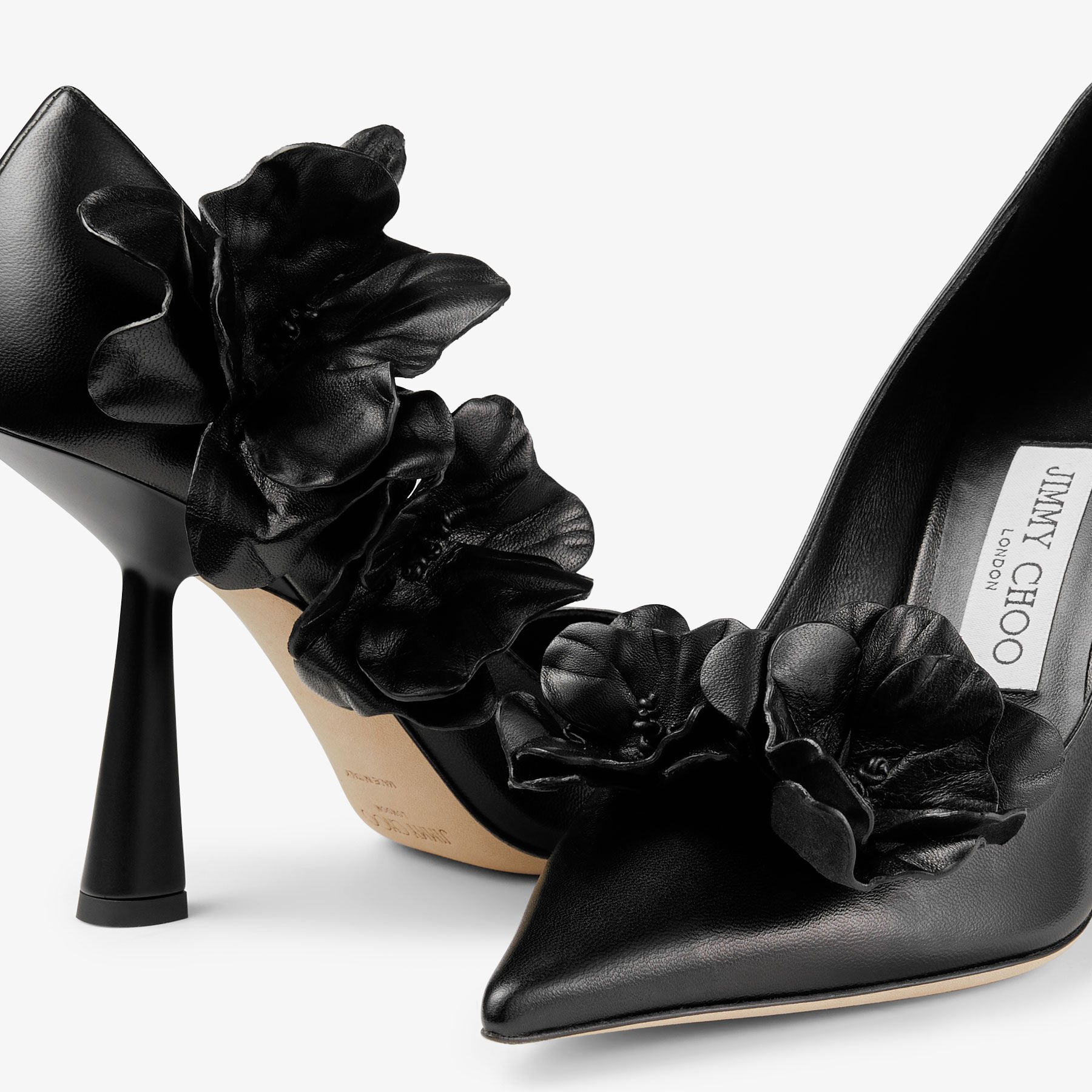 RENE/FLOWERS 100｜フラワー付き Black ナッパレザー・パンプス｜新作コレクション｜ジミー チュウ
