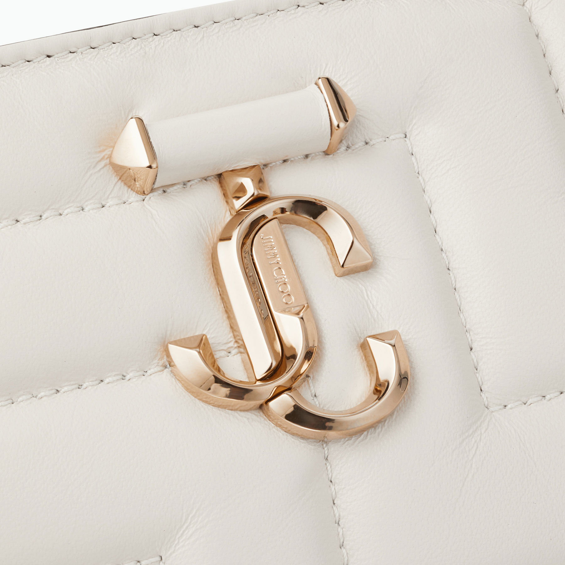 Avenue Slim Shoulder|Bolso de hombro Avenue en napa de color blanco roto| JIMMY CHOO