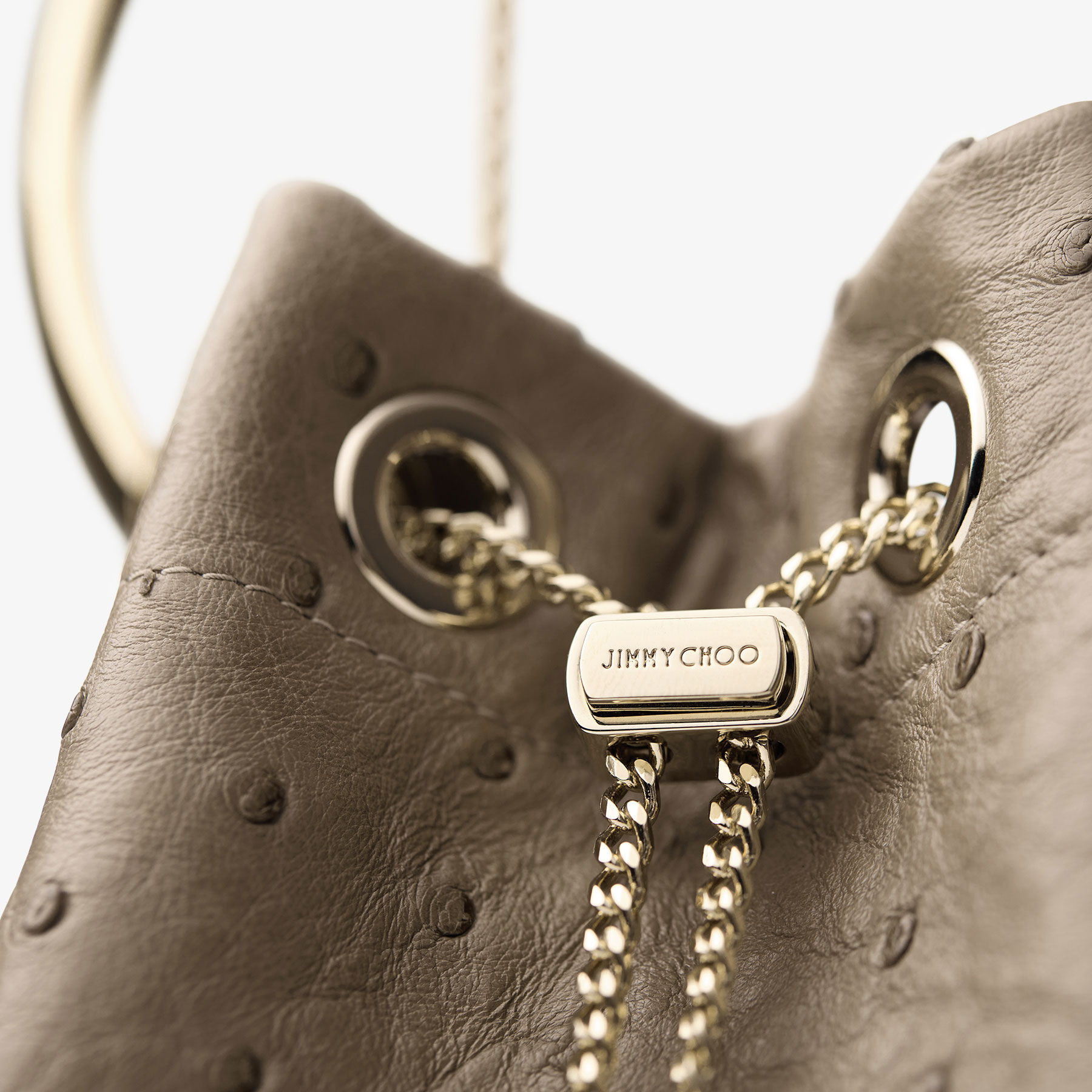 Bon Bon | Sac en cuir d'autruche taupe | JIMMY CHOO