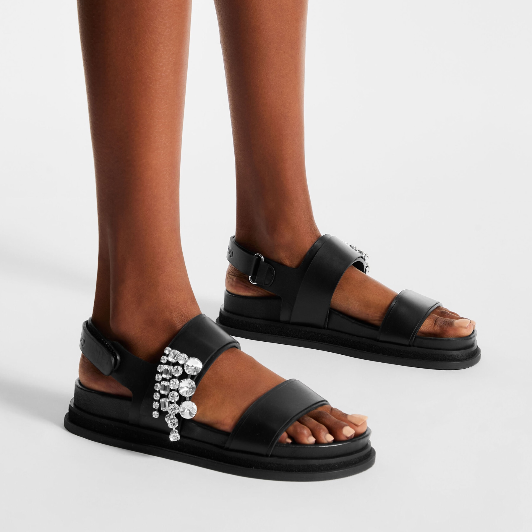 Verity Sandal Flat | Sandales plates en cuir noir ornées de cristaux ...