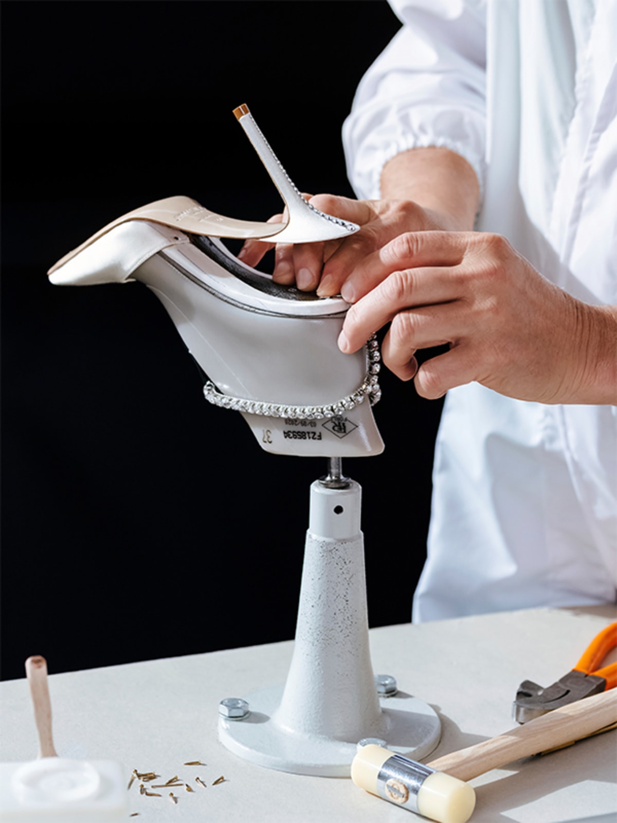 Our Exceptional Craftmanship | JIMMY CHOO