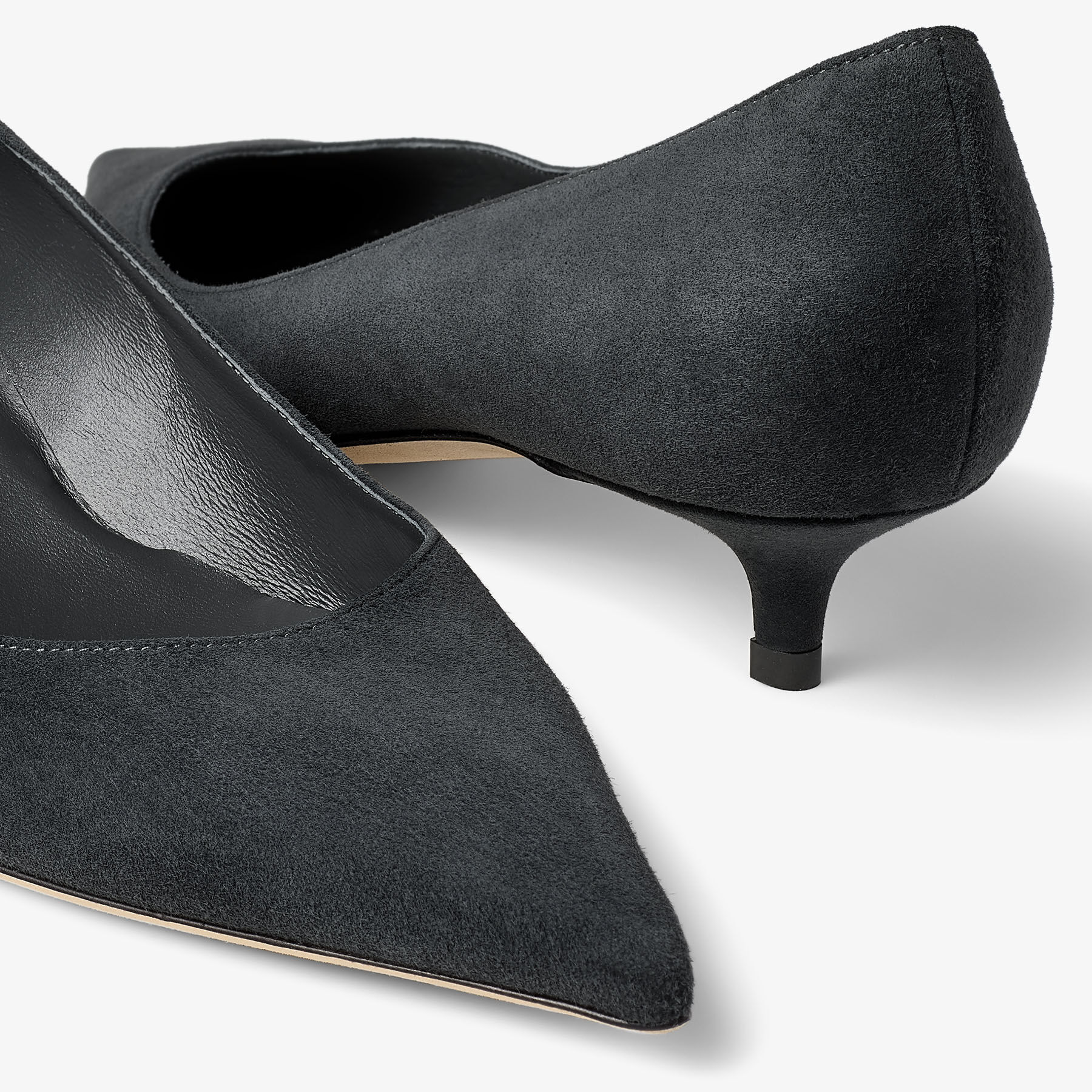 Amelia | Escarpins en suède ton sur ton graphite | JIMMY CHOO