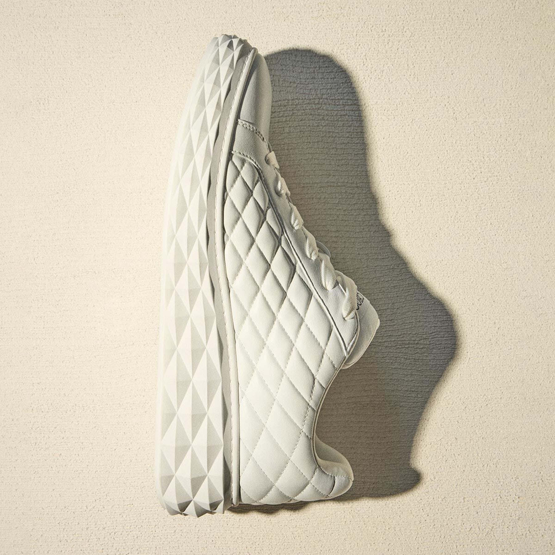 Diamond Maxi M |White Diamond Quilted Leather Trainers | JIMMY CHOO